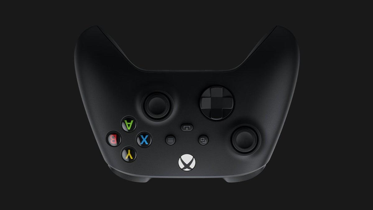 Tiktok Gamer Blows Away Viewers Playing With Upside Down Xbox ...