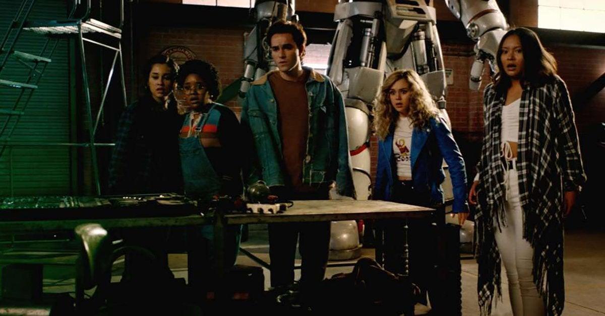 Stargirl: New Season 2 Trailer Reveals New Footage - ComicBook.com