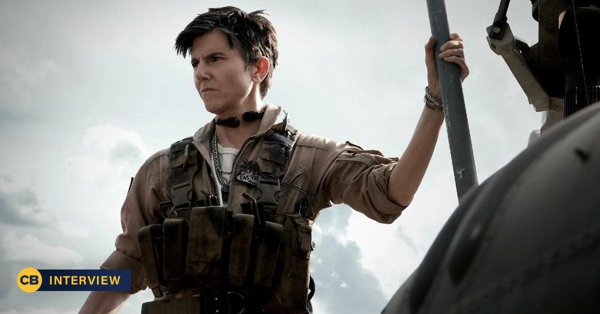 How Zack Snyder Digitally Replaced Pivotal Role With Tig Notaro ...