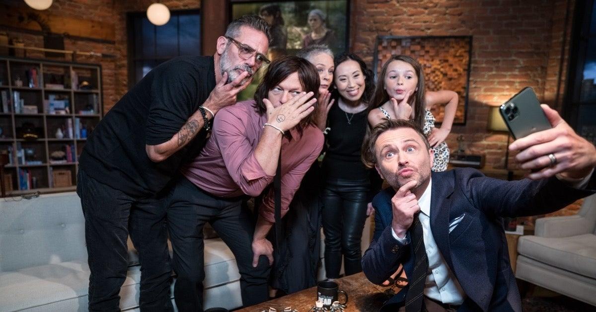 The Walking Dead Aftershow Talking Dead Returning Live in Studio After ...