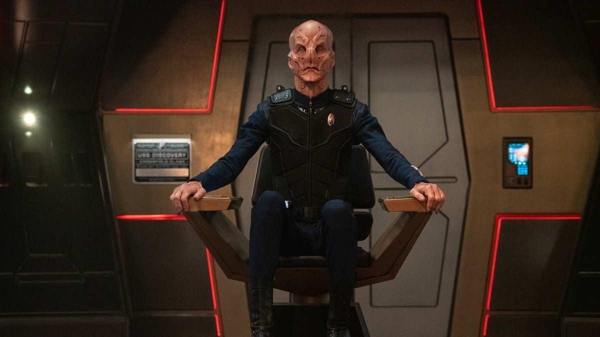 Star Trek: Discovery: Burnham Challenges Captain Saru in an Exclusive ...