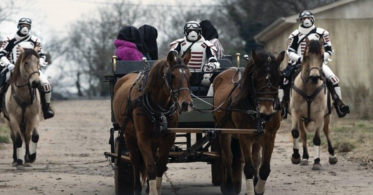 The Walking Dead Star Teases “Epic” Commonwealth Storyline in Season 11 ...