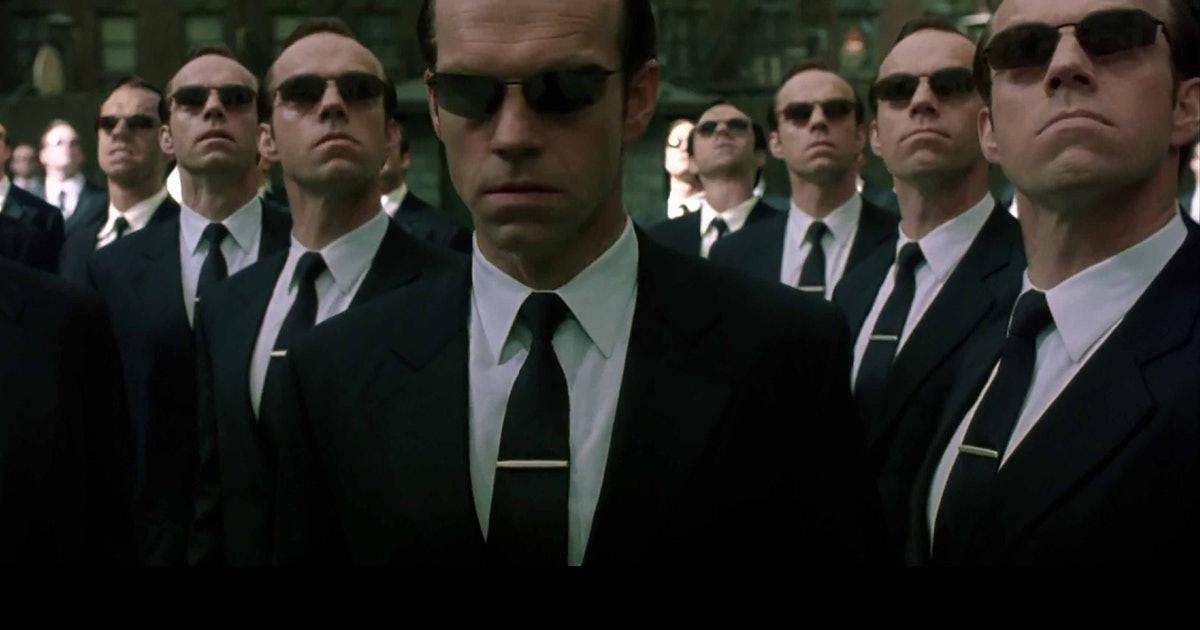 The Matrix Resurrections Original Plans Included Hugo Weaving Back as ...