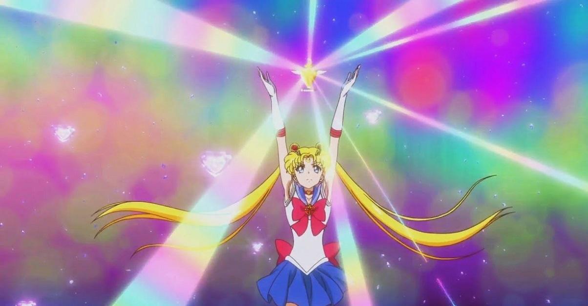 Sailor Moon Cosplay Perfectly Recreates The Hero's Transformation ...