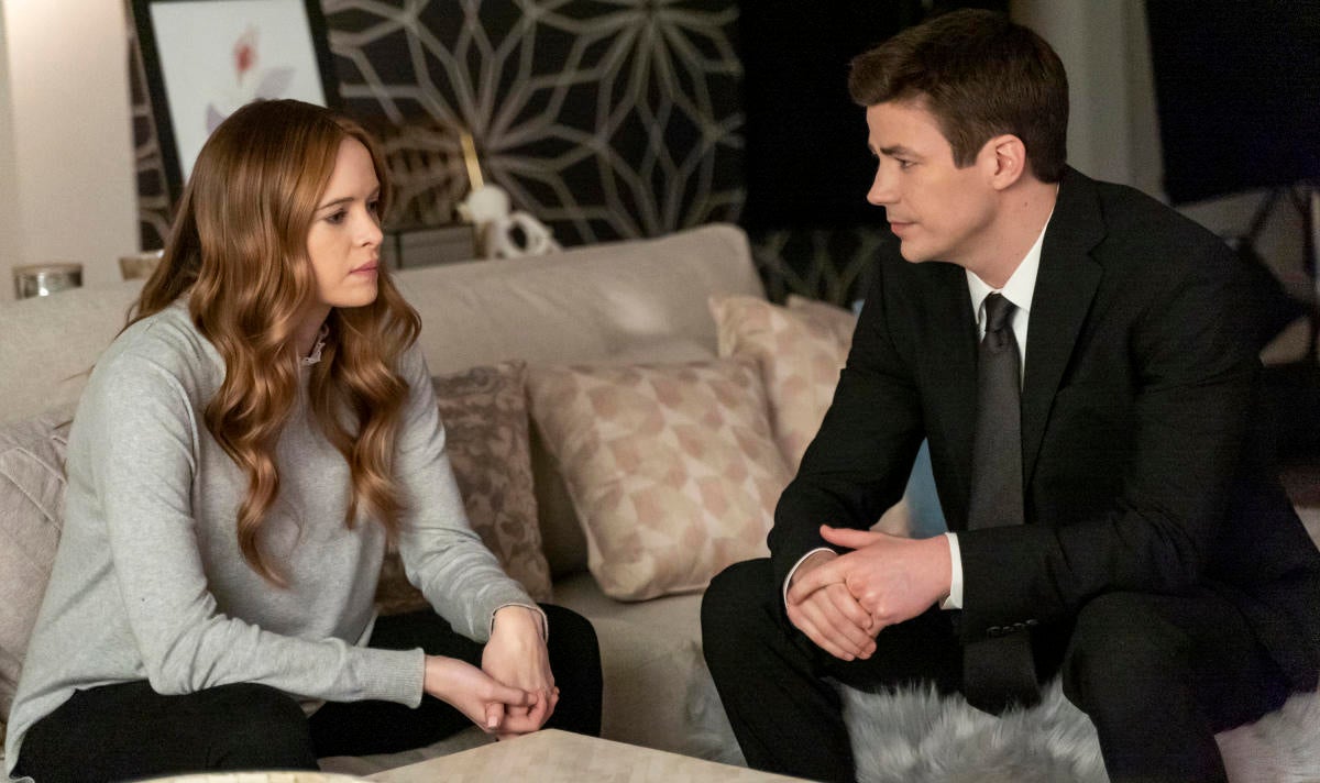 The Flash: "Funeral For a Friend" Photos Released - ComicBook.com