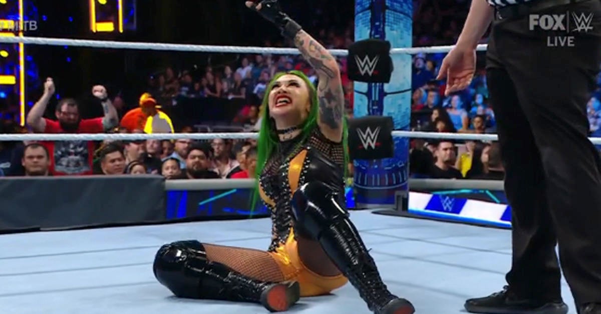 WWE's Shotzi Earns Spot in Women's Money in the Bank Ladder Match on ...