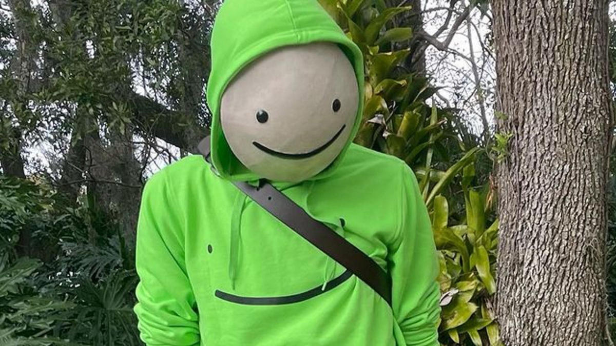 Minecraft Content Creator Dream Finally Reveals His Face - ComicBook.com