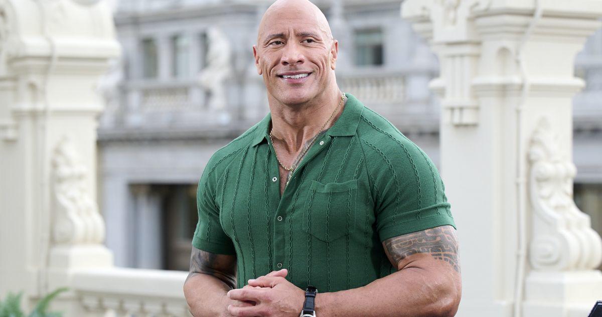 Joe Rogan Accuses Dwayne "The Rock" Johnson of Steroid Use - ComicBook.com