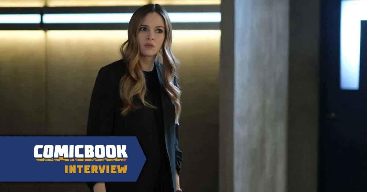 The Flash Star Danielle Panabaker Teases Paying Respect to Arrow in Final Season Episode ...
