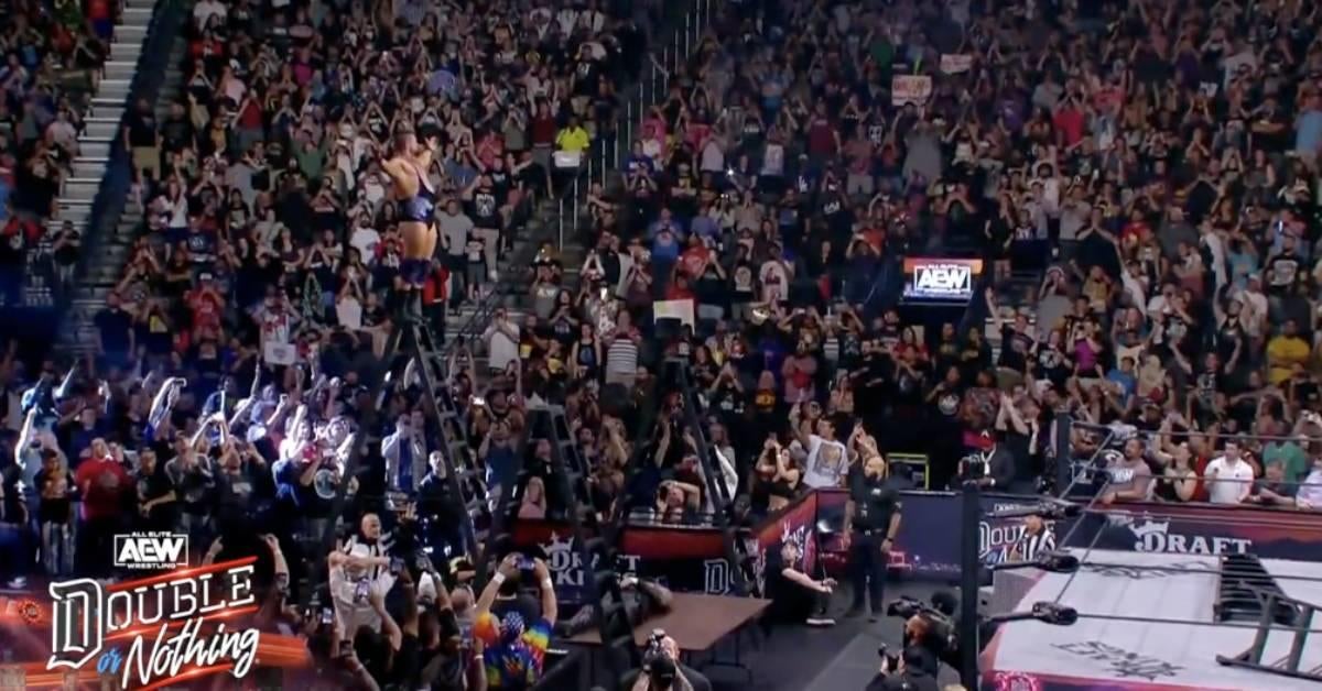 AEW Double or Nothing: Wardlow Nails Insane Senton From Top of Ladder ...