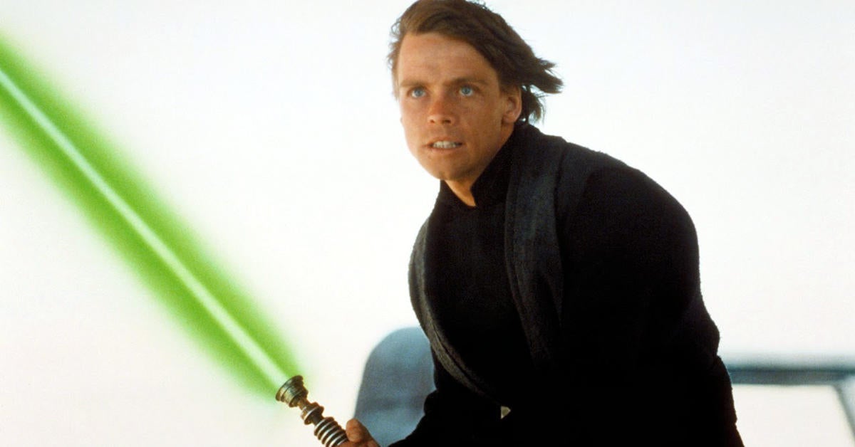 Star Wars Reveals How Luke Skywalker's Lightsaber Became Green in ...