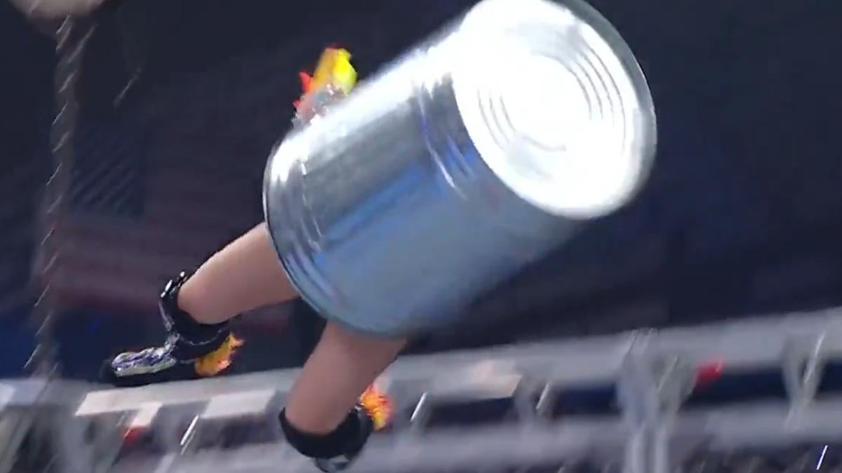 WWE Survivor Series: IO Sky Leaps From Top of WarGames Cage Inside a ...