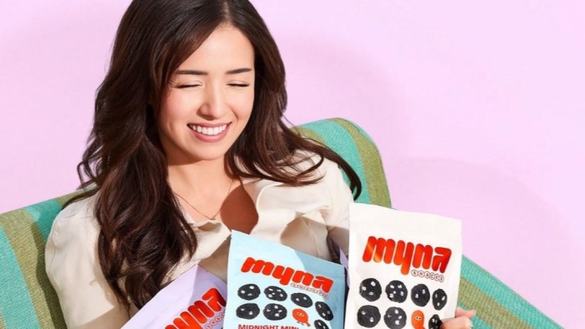 Pokimane Slams Reaction to Her $28 Cookies: "If You're a Broke Boy Just ...
