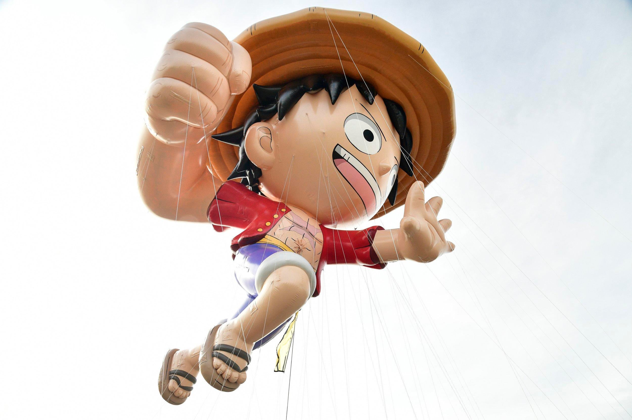 One Piece's Monkey D. Luffy Sets Sail Over Thanksgiving Day Parade ...