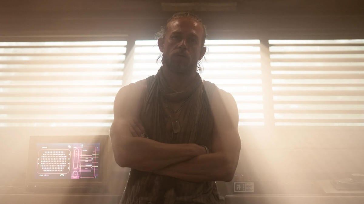 Netflix's Monster Series Casts Sons of Anarchy's Charlie Hunnam as Ed ...