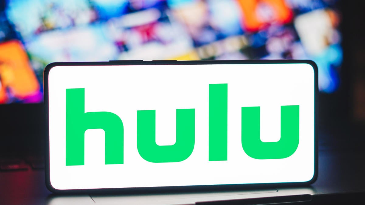 A Beloved '90s Sitcom Just Returned to Streaming After a Break ...