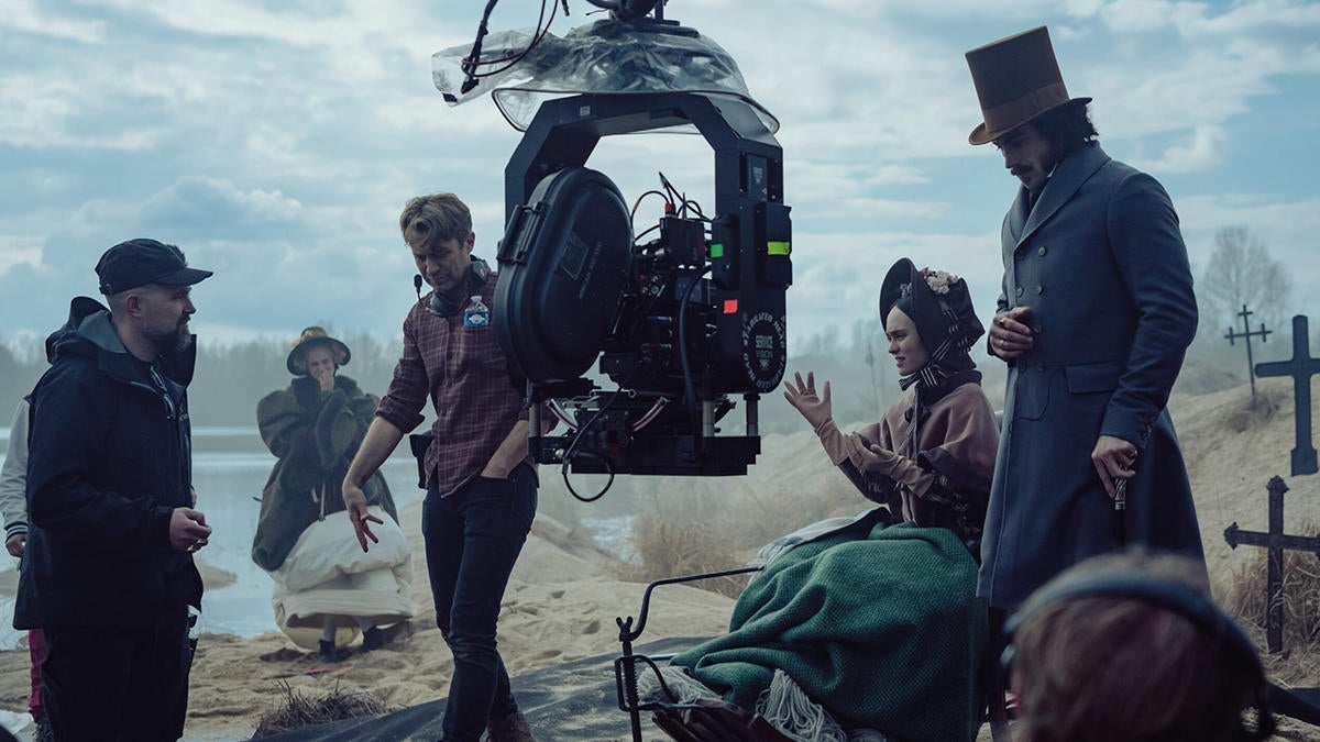 Nosferatu: New Look at Robert Eggers' Dark Vampire Remake Released ...