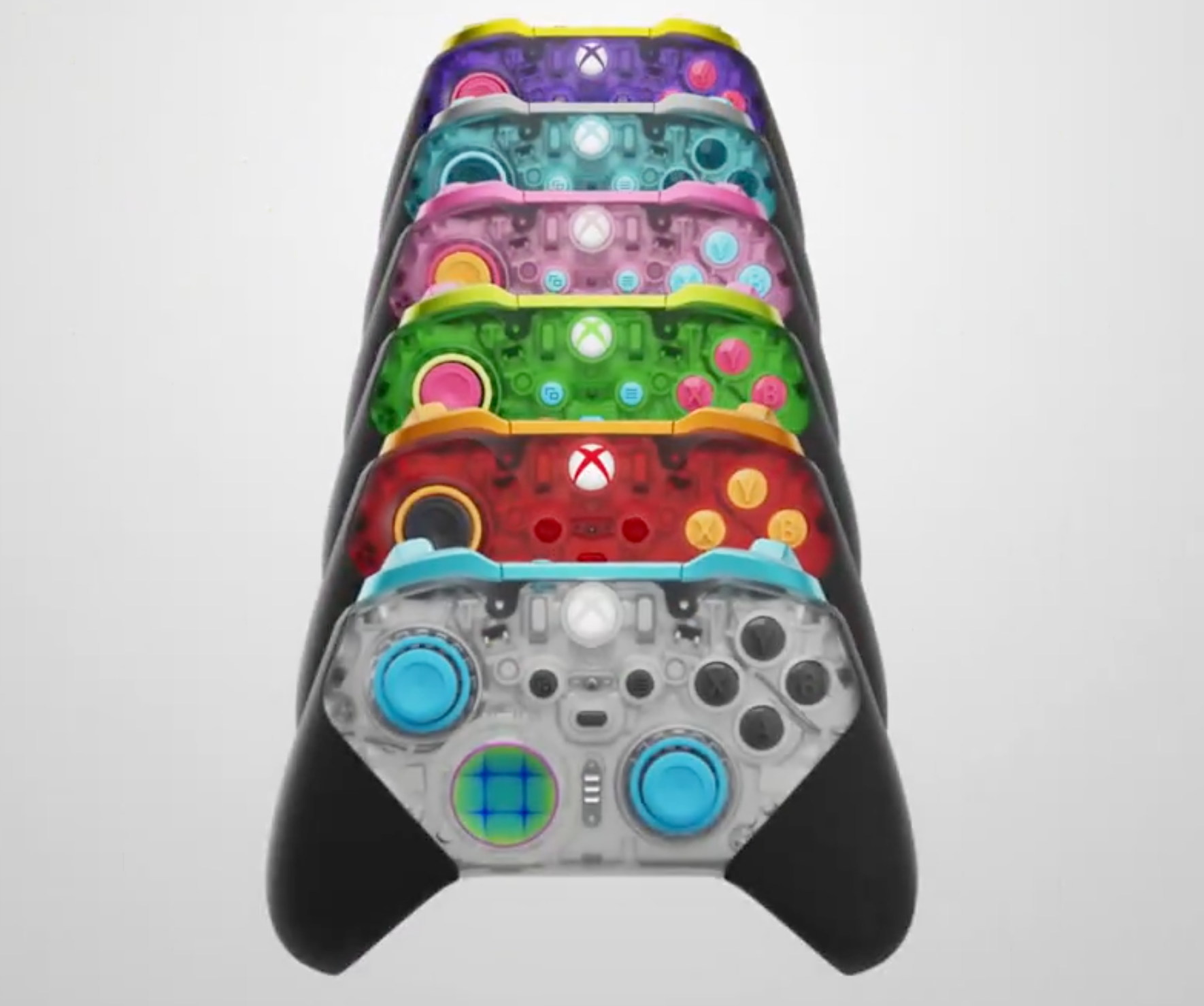 Xbox's New Controller Is a Transparent Tech Throwback - ComicBook.com