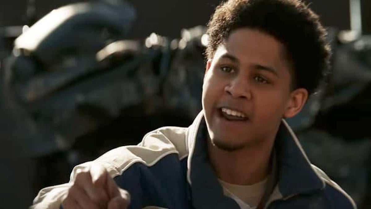 The Penguin Cast Explained: Who Plays Oz, Sofia Falcone, Vic & other ...