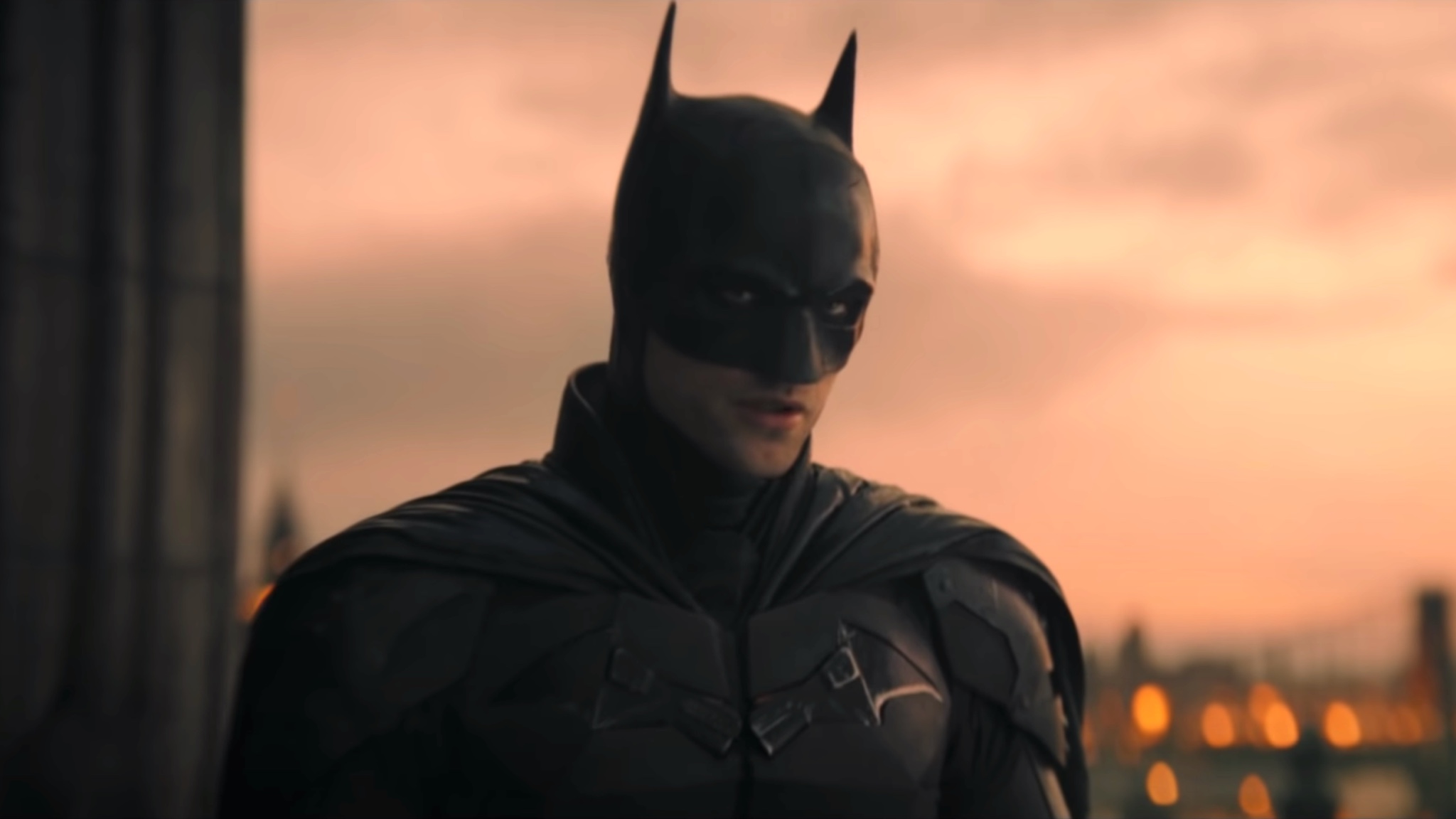 The Batman's New Look Drawing Comparisons To Garth Brooks' Alter Ego ...