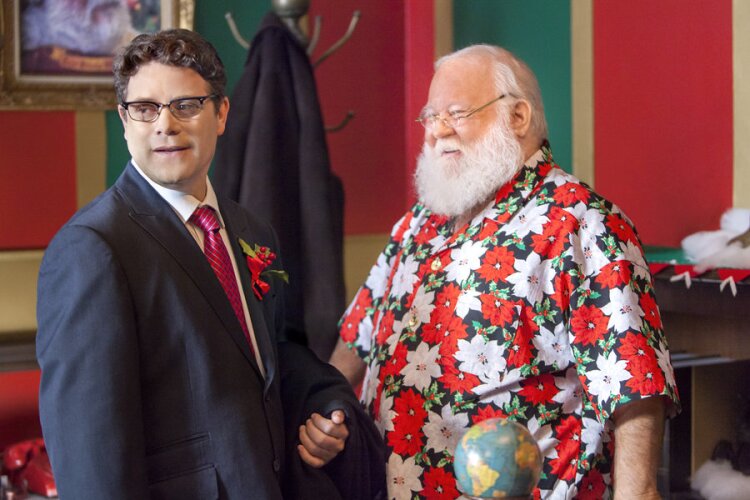 7 Worst Hallmark Christmas Movies (That Are Still The Most Fun to Watch)