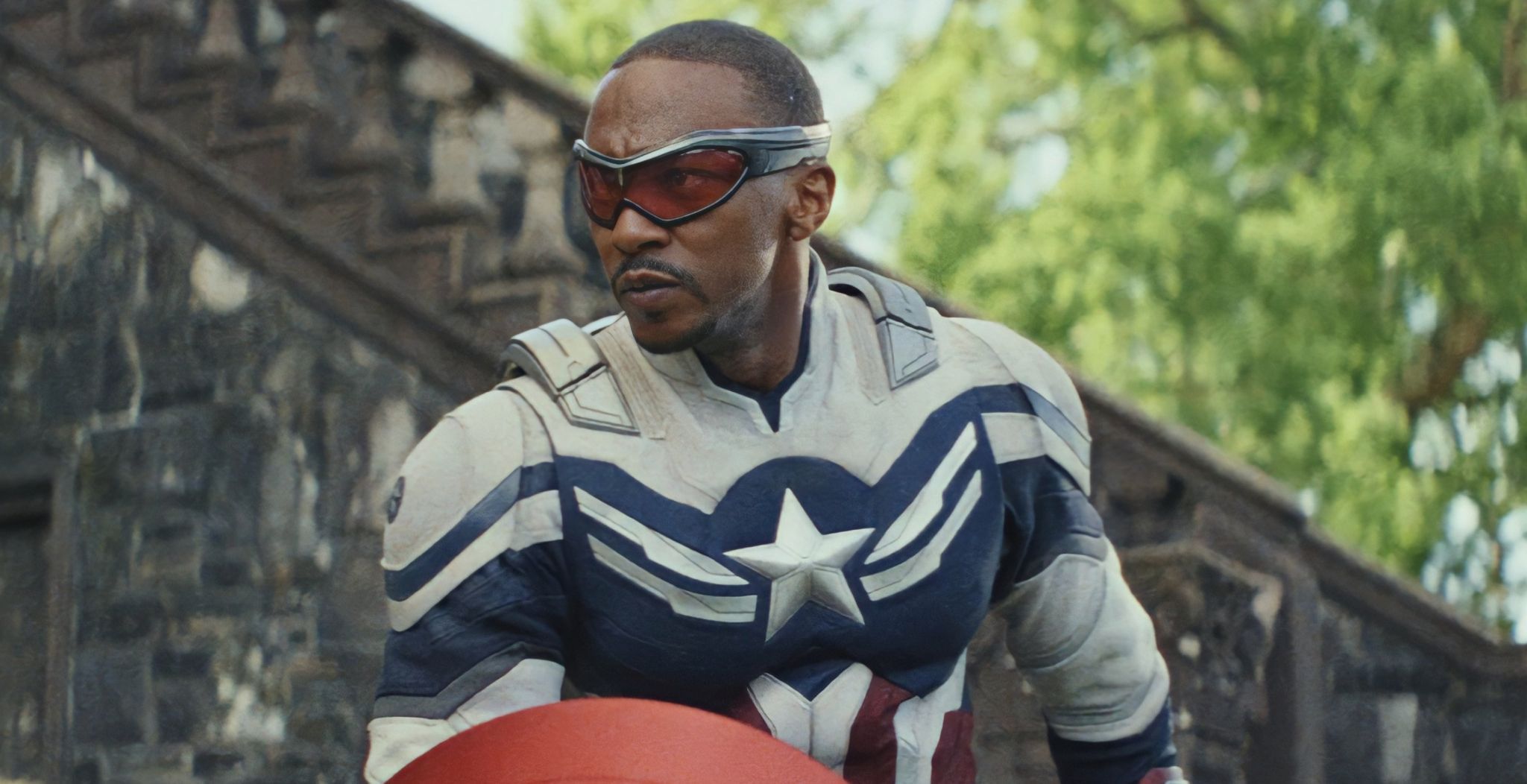 Chris Evans Agrees With Anthony Mackie: Being American Is Not Captain's ...