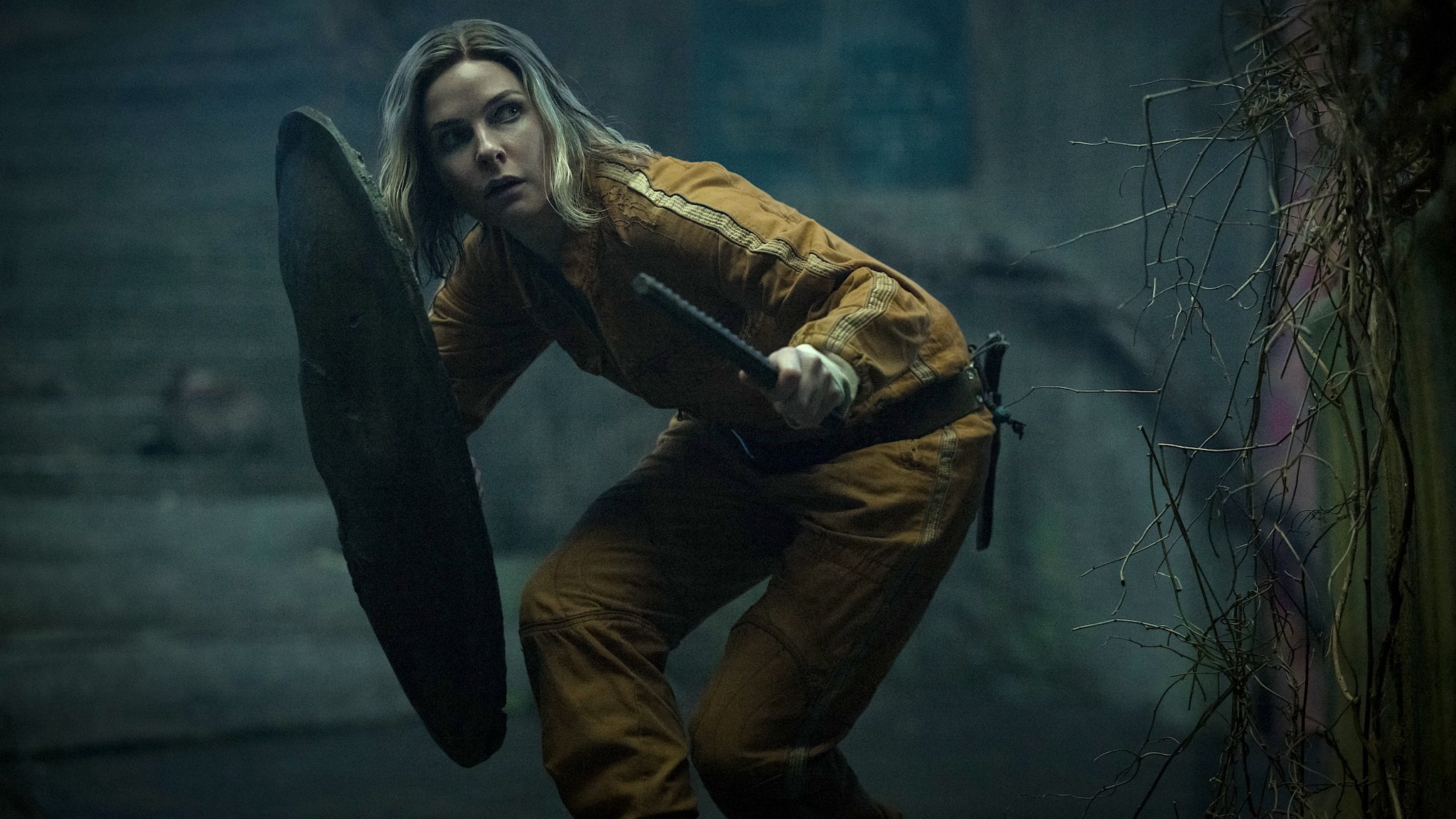 Silo Showrunner Promises This Major Change for Season 3 (And Fans Will ...