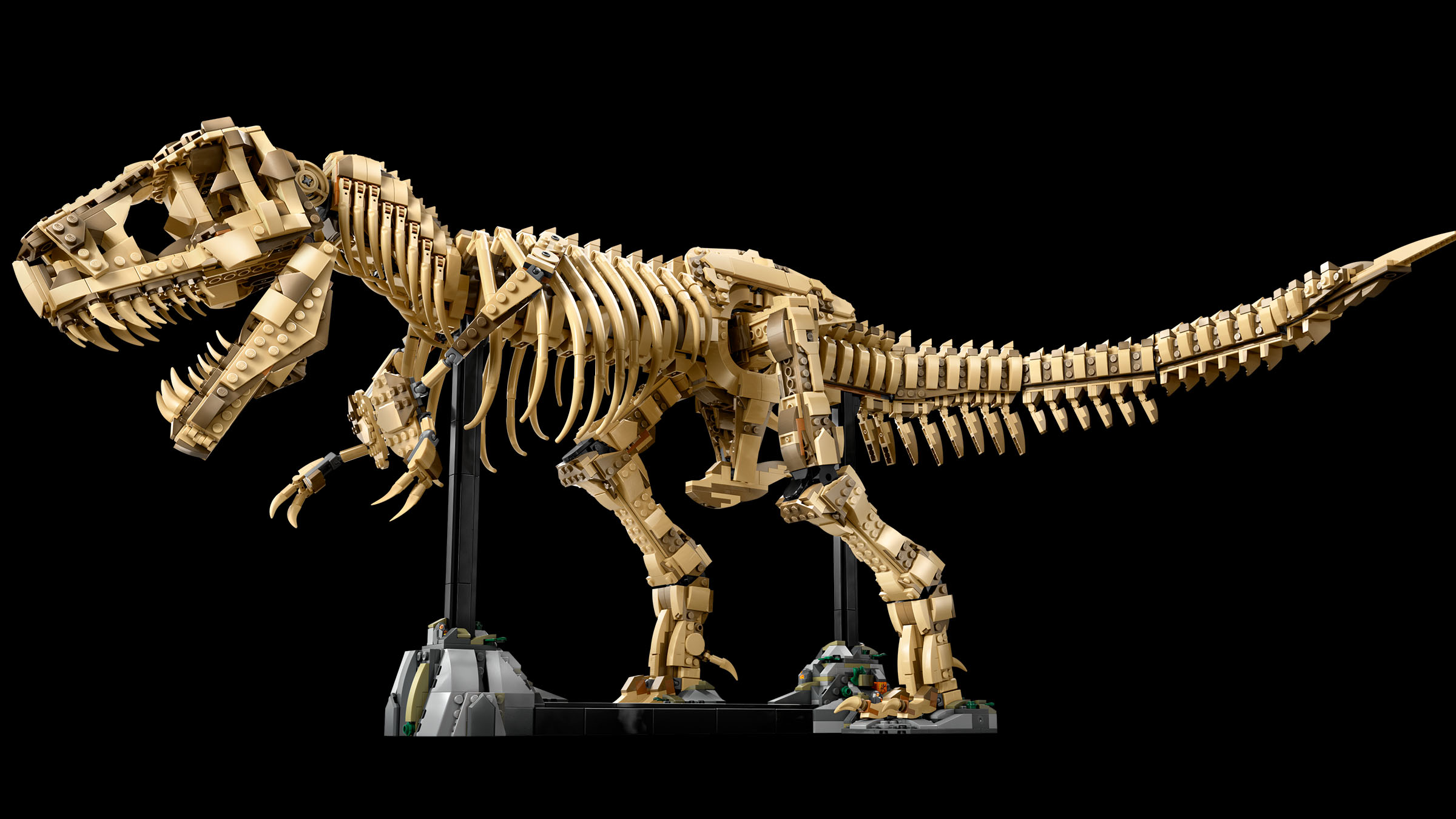 LEGO Unveils The Largest Jurassic World Set Ever With Dinosaur Fossils: Tyrannosaurus Rex ...