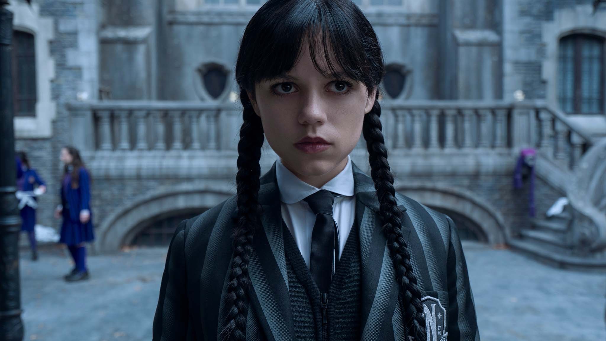New Wednesday Casting Confirms Tim Burton Reunion From Fan-Favorite ...