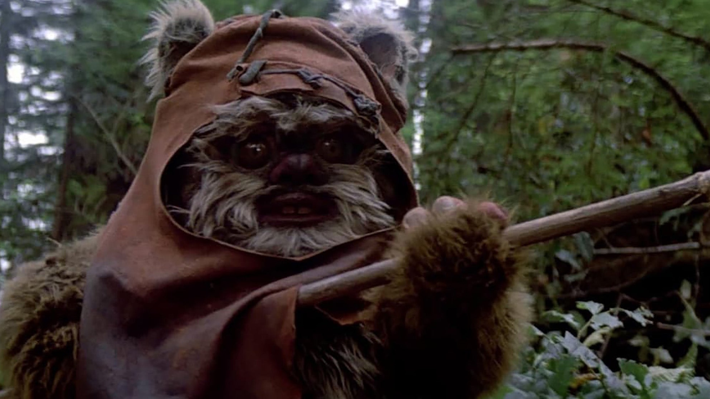 Star Wars Doubles Down on the Worst Moment From the Original Trilogy (& Doesn't Care What You Think)