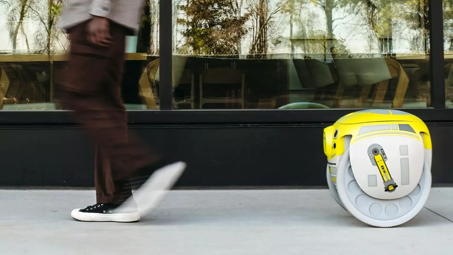 Disney Drops a Pricey G1T4-M1N1 Helper Droid For Star Wars Day 2025 ...