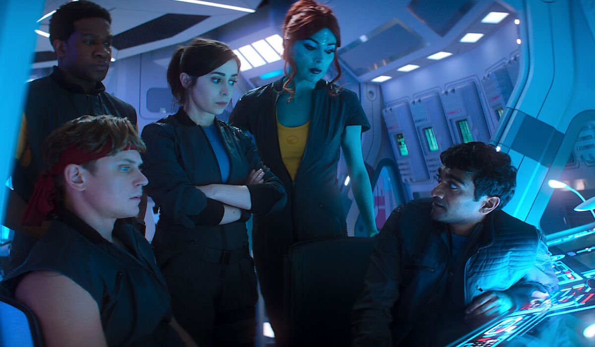 10 Sci-Fi Shows to Binge While Waiting for More Cyberpunk: Edgerunners ...