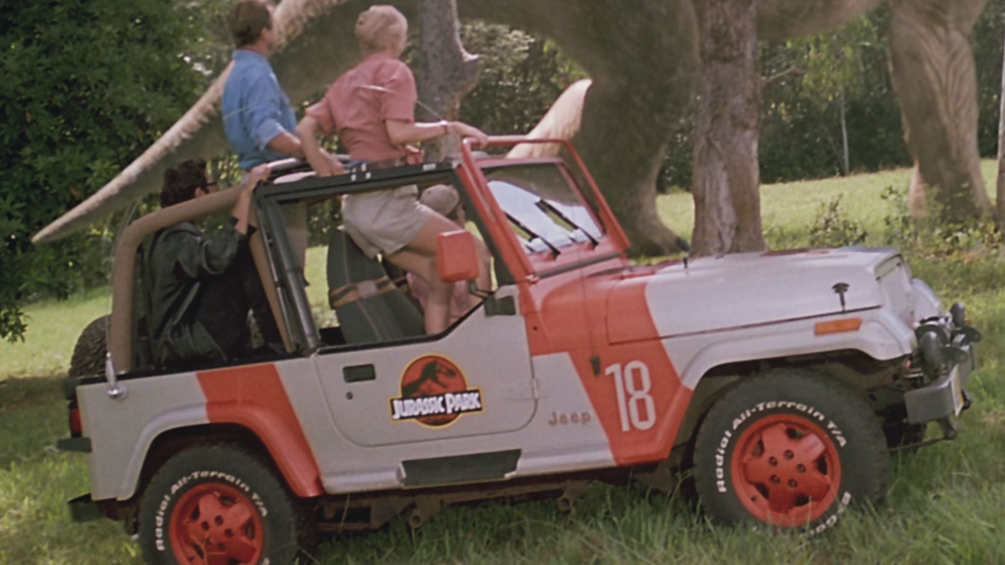 The 7 Coolest Vehicles in the Jurassic Park Franchise Ranked