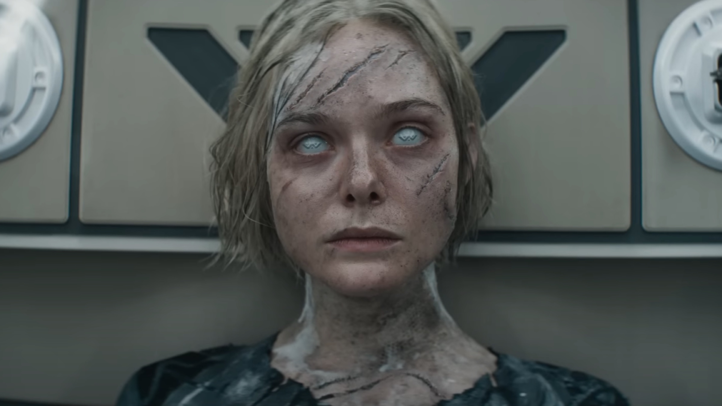 Predator: Badlands Spoils a Major Alien Connection (And a Stranger ...