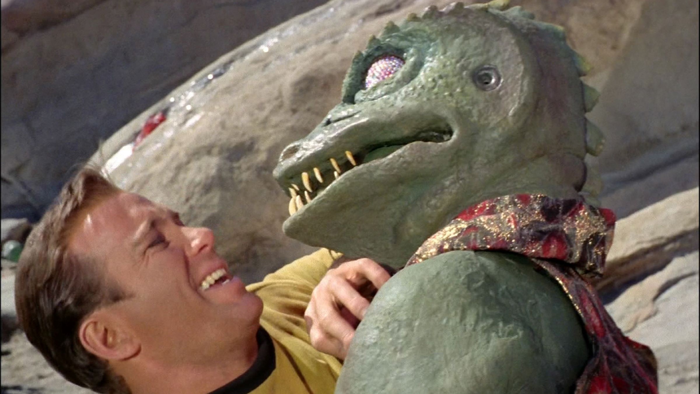 Star Trek Just Tragically Rewrote One of Captain Kirk's Most Famous ...