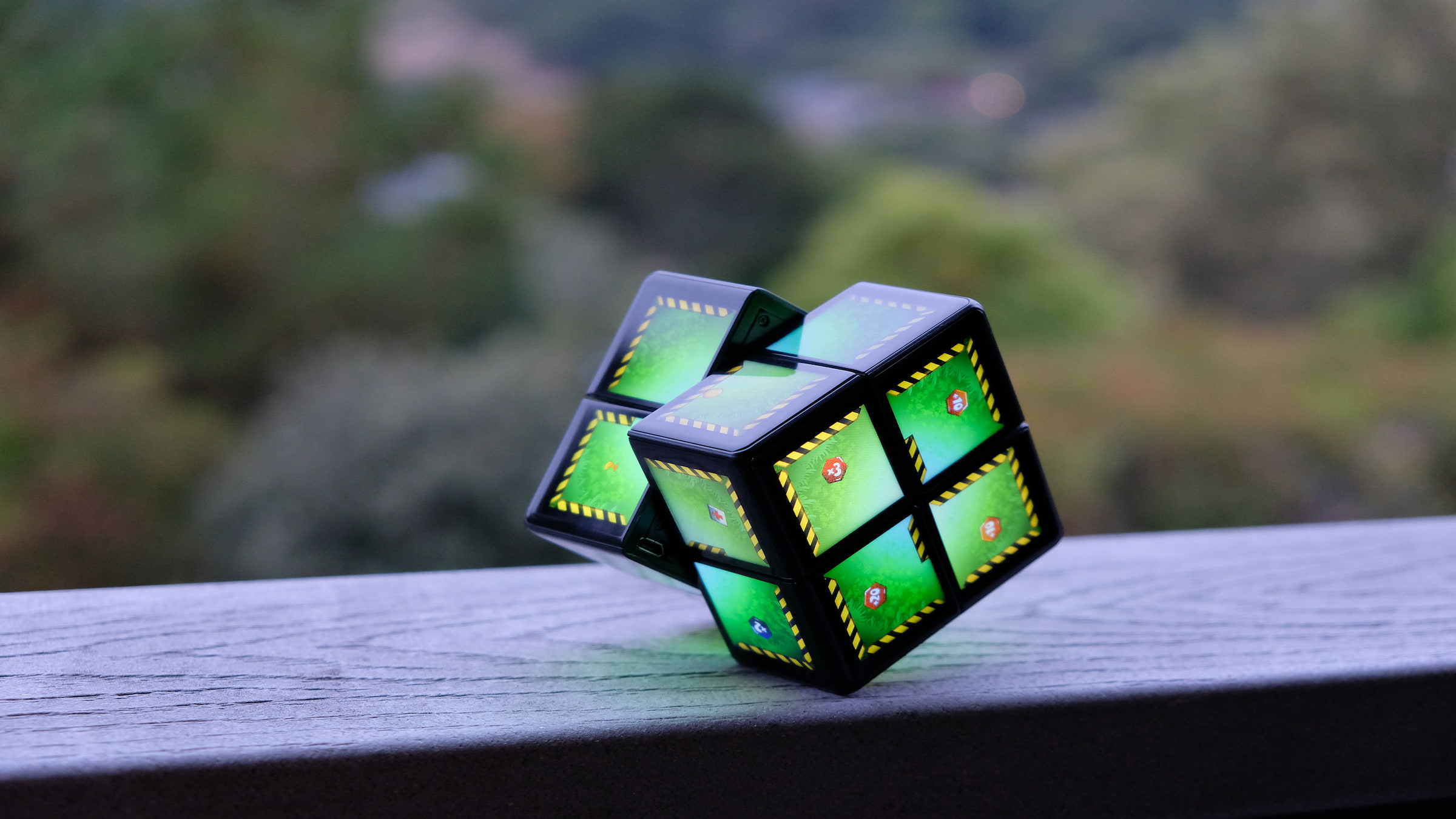 The First New Rubik's Cube In 50 Years Has 24 Screens & 8 Autonomous ...
