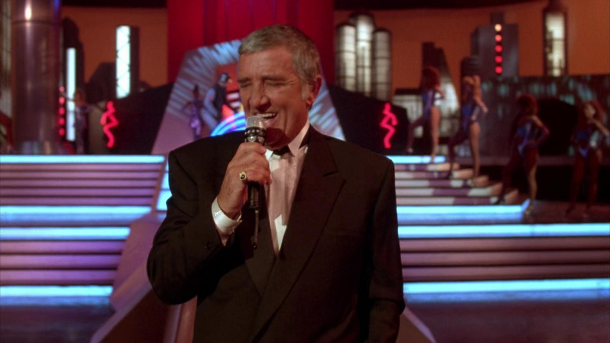 A Stephen King Sci-Fi Classic Is Now Streaming on Netflix (And There’s ...