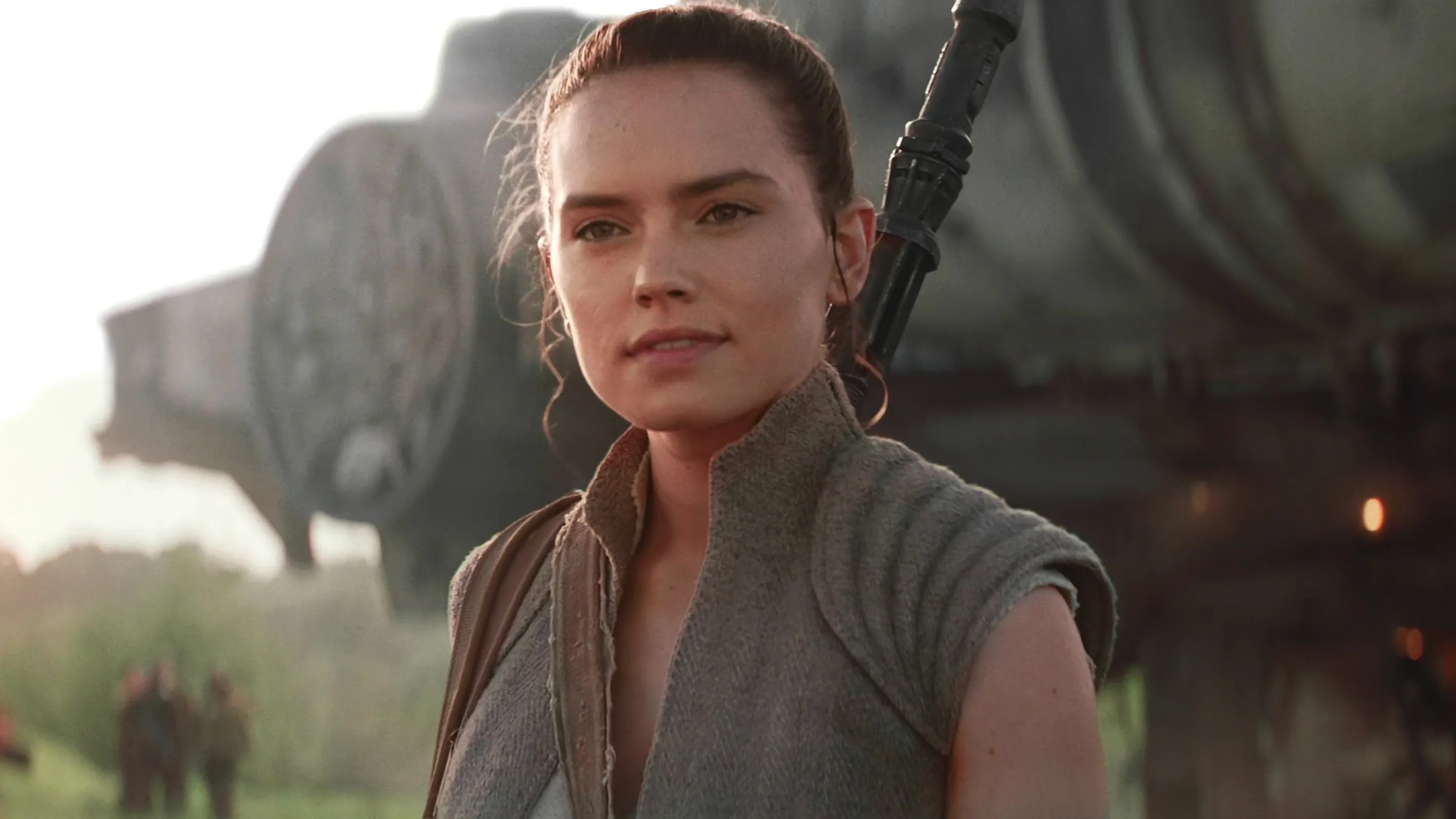Daisy Ridley Promises Rey's Solo Movie Will Be Worth the Wait for Star ...