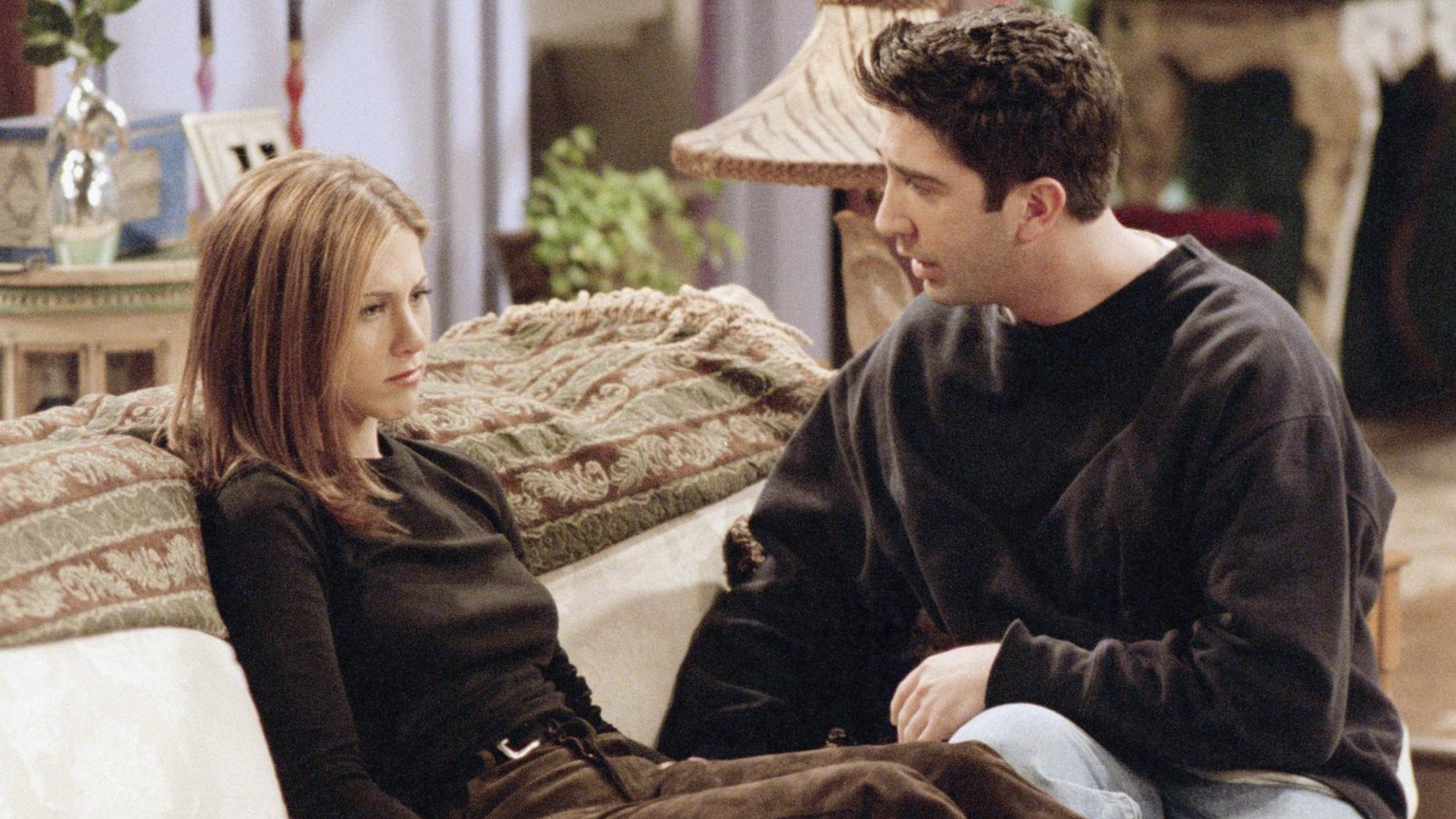 29 Years Ago Today, This Classic Friends Episode Started 1 Running Gag ...