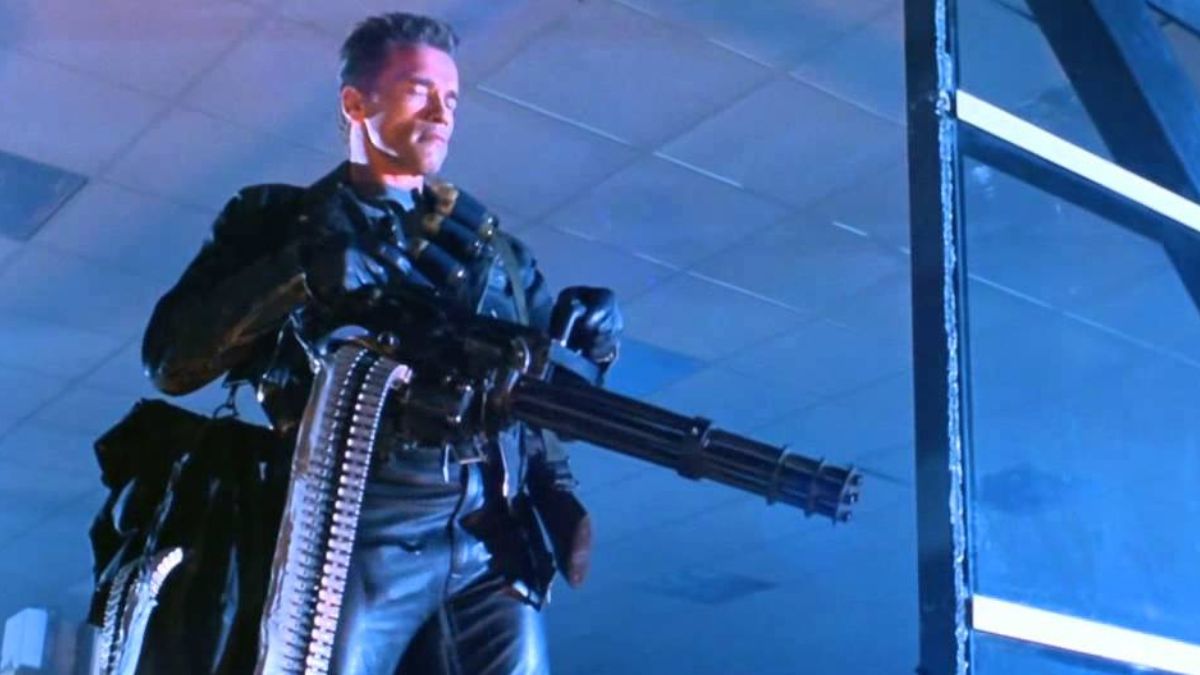 7 Coolest Sci-fi Movie Weapons of All-Time (That Aren't Ligthsabers ...