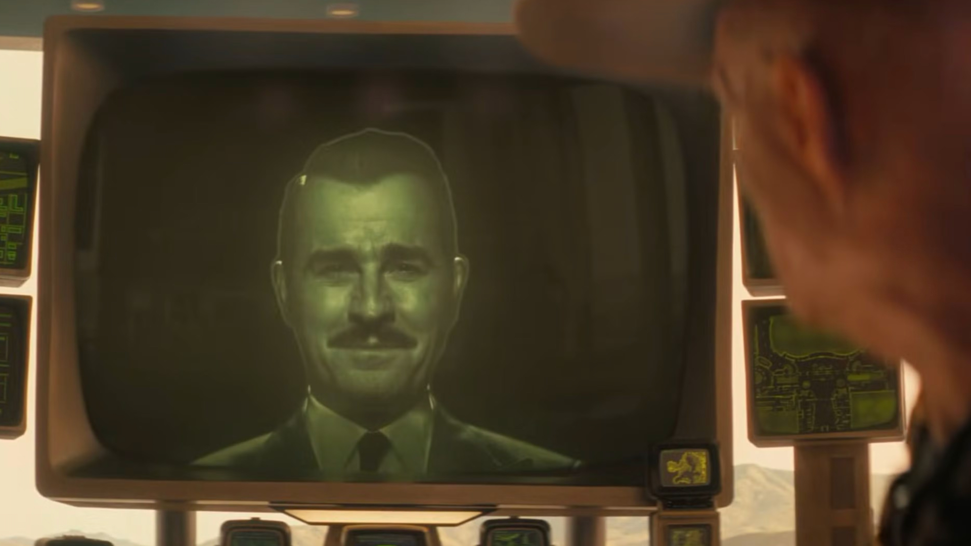 Fallout's Mr House Star Wants an Origin Story & Reveals What He Knows ...