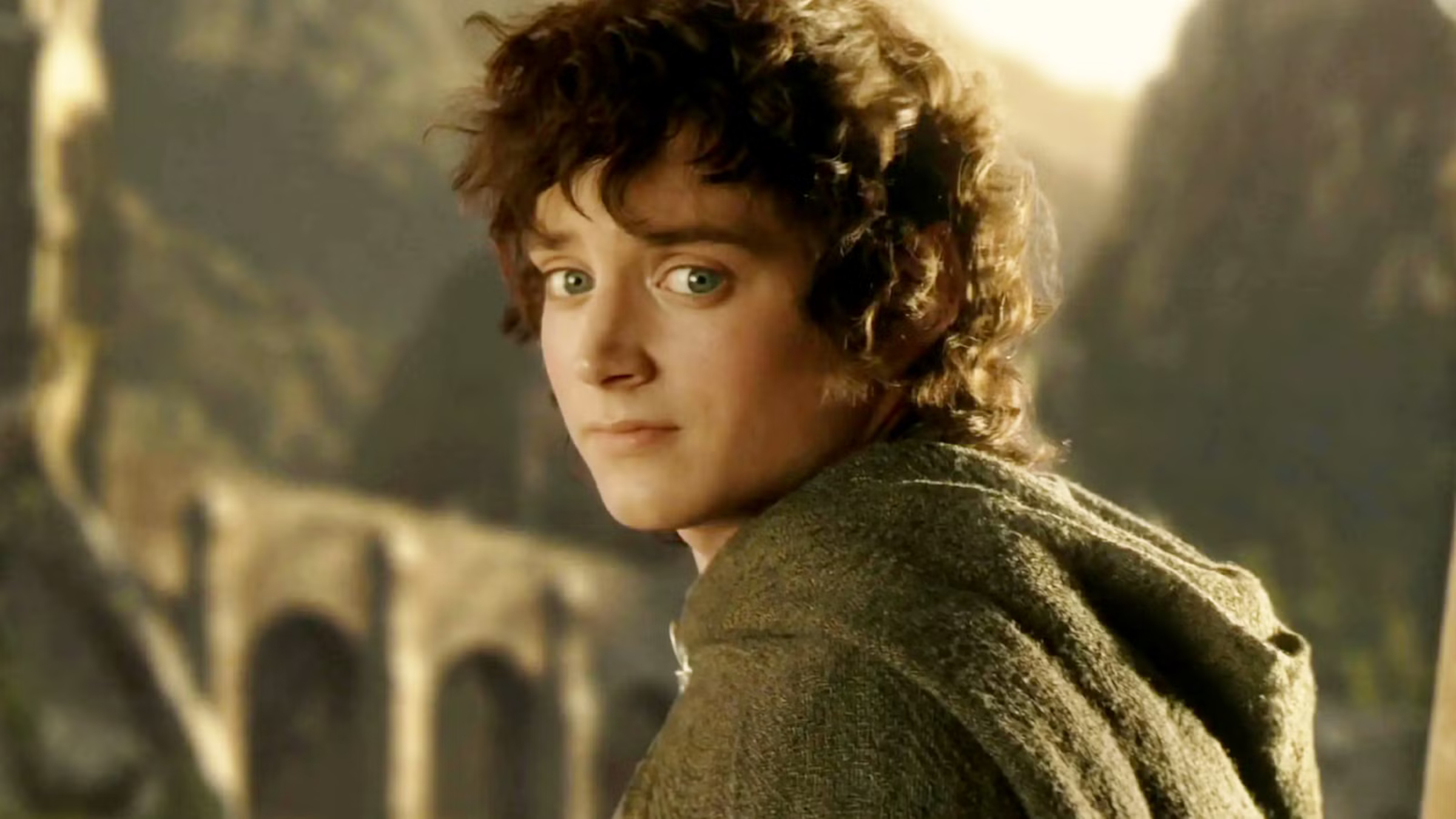 The Lord of the Rings Star Breaks Silence on The Hunt for Gollum Movie ...