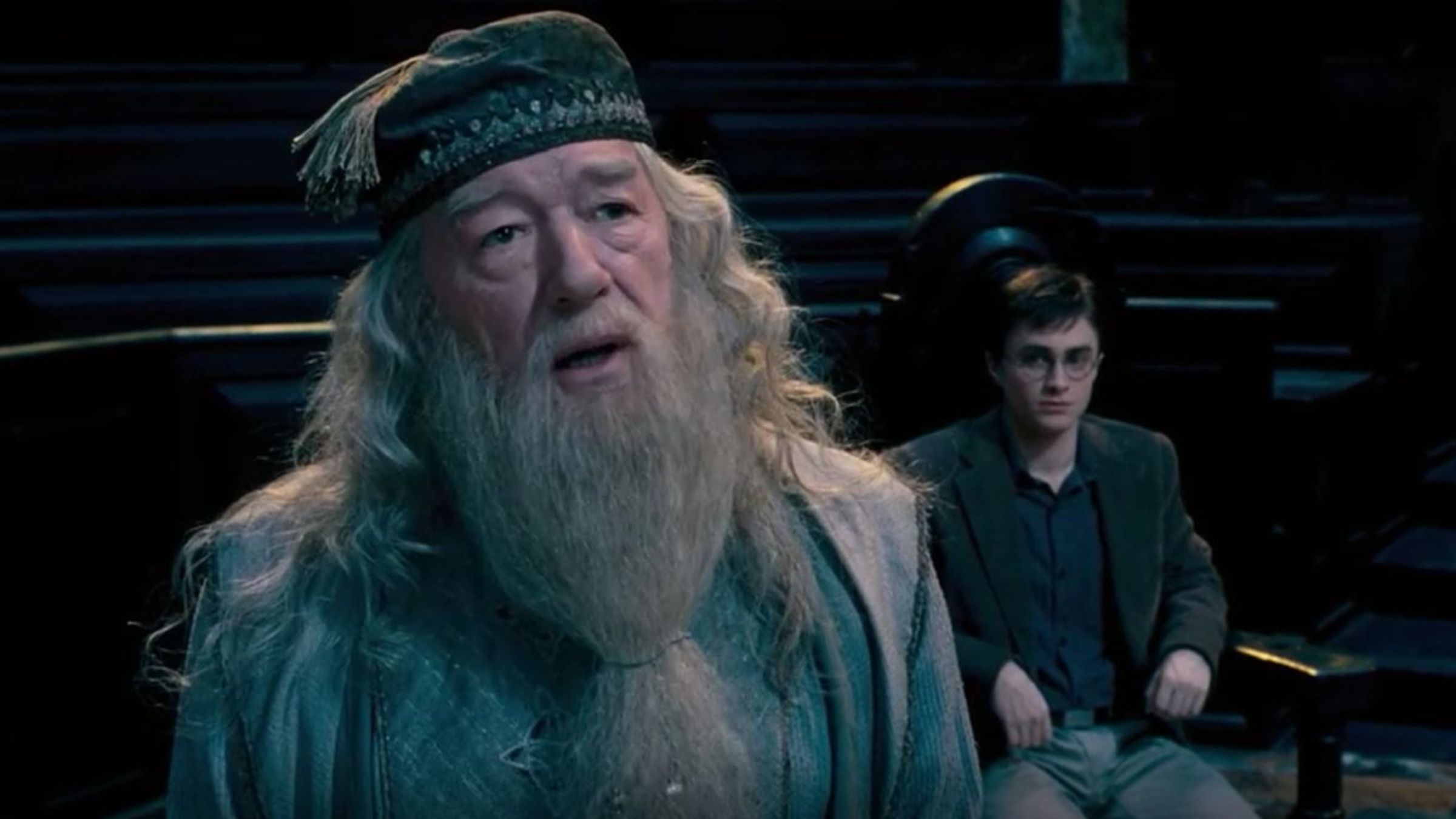 23 Years On, Harry Potter Fans are Still Confused by One Dumbledore ...