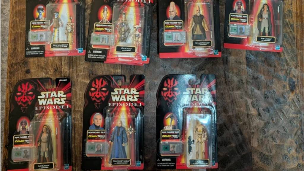 Star Wars Fan Shows Off Their Massive Episode 1 Vintage Action Figure ...